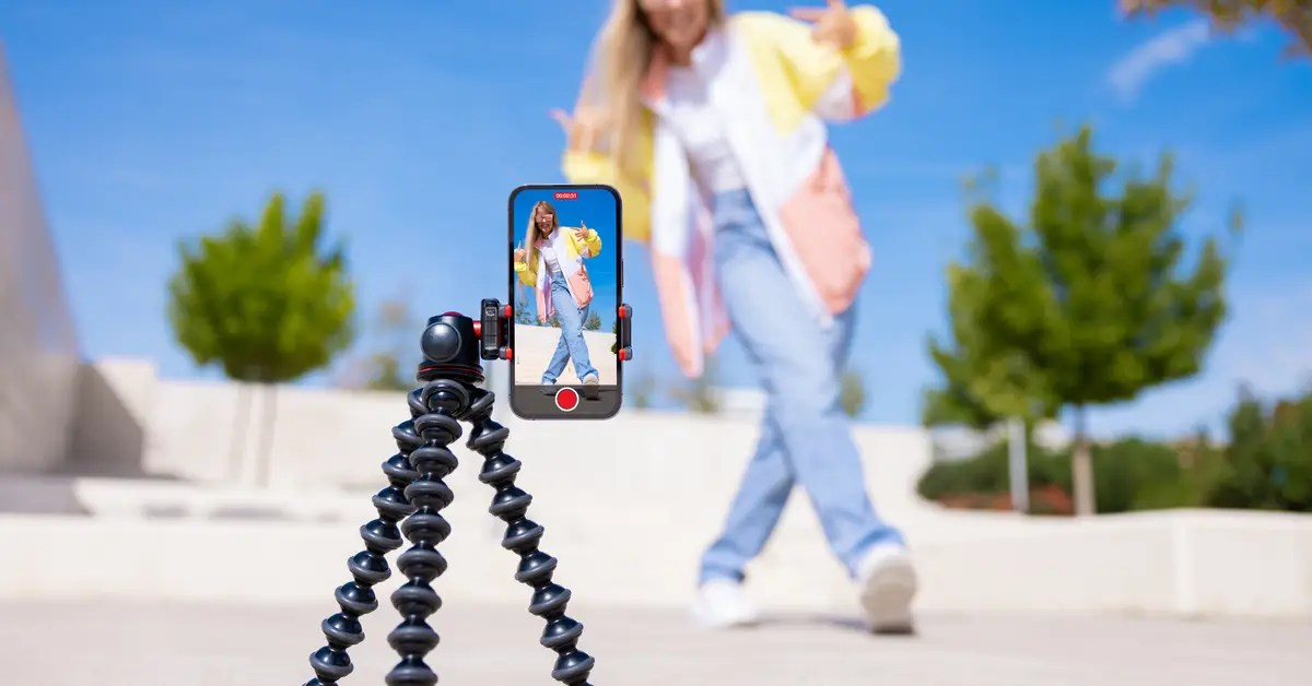 List of Top TikTok Influencers [+Free Database]
