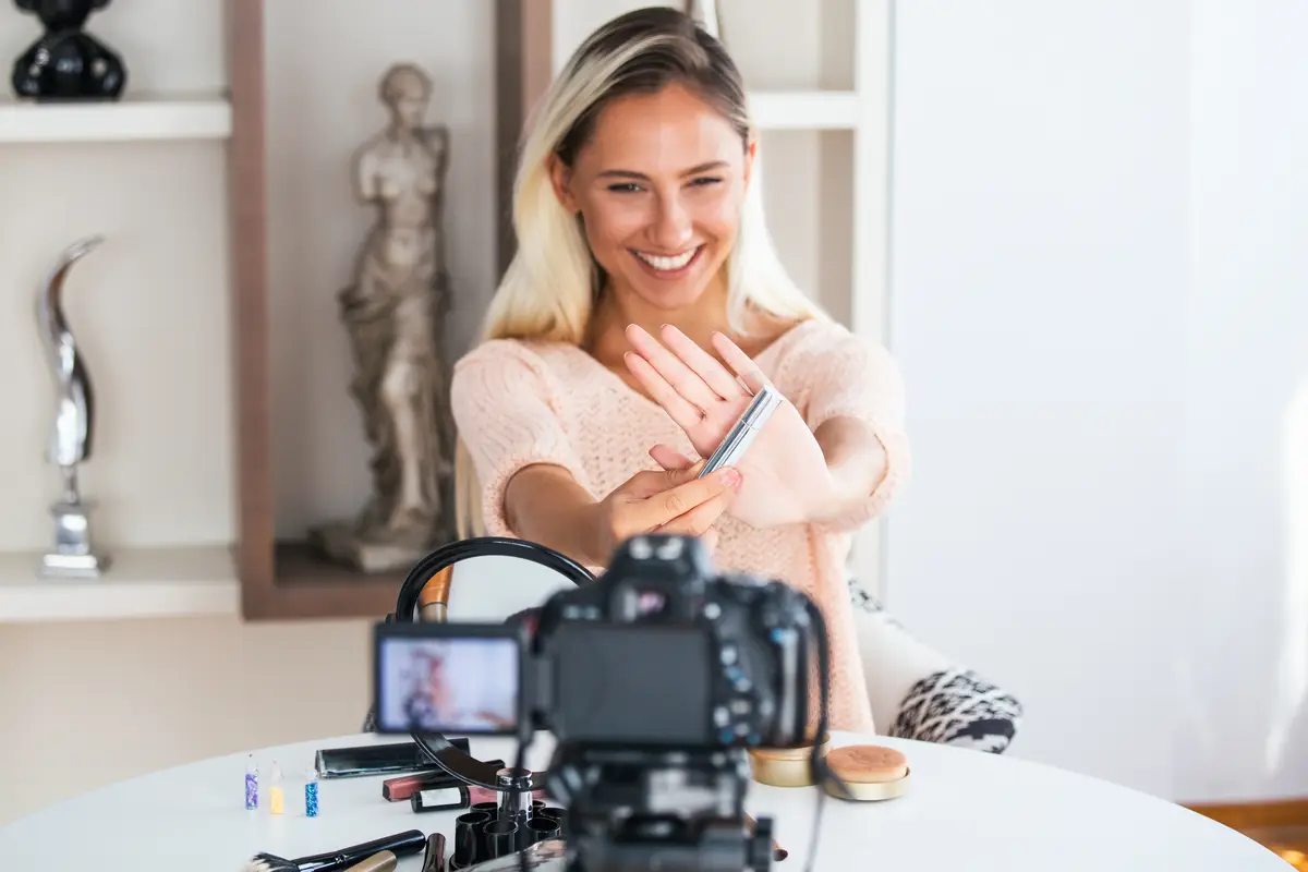 10 YouTube Vloggers to Consider Hiring in 2025 [+Free Data ...